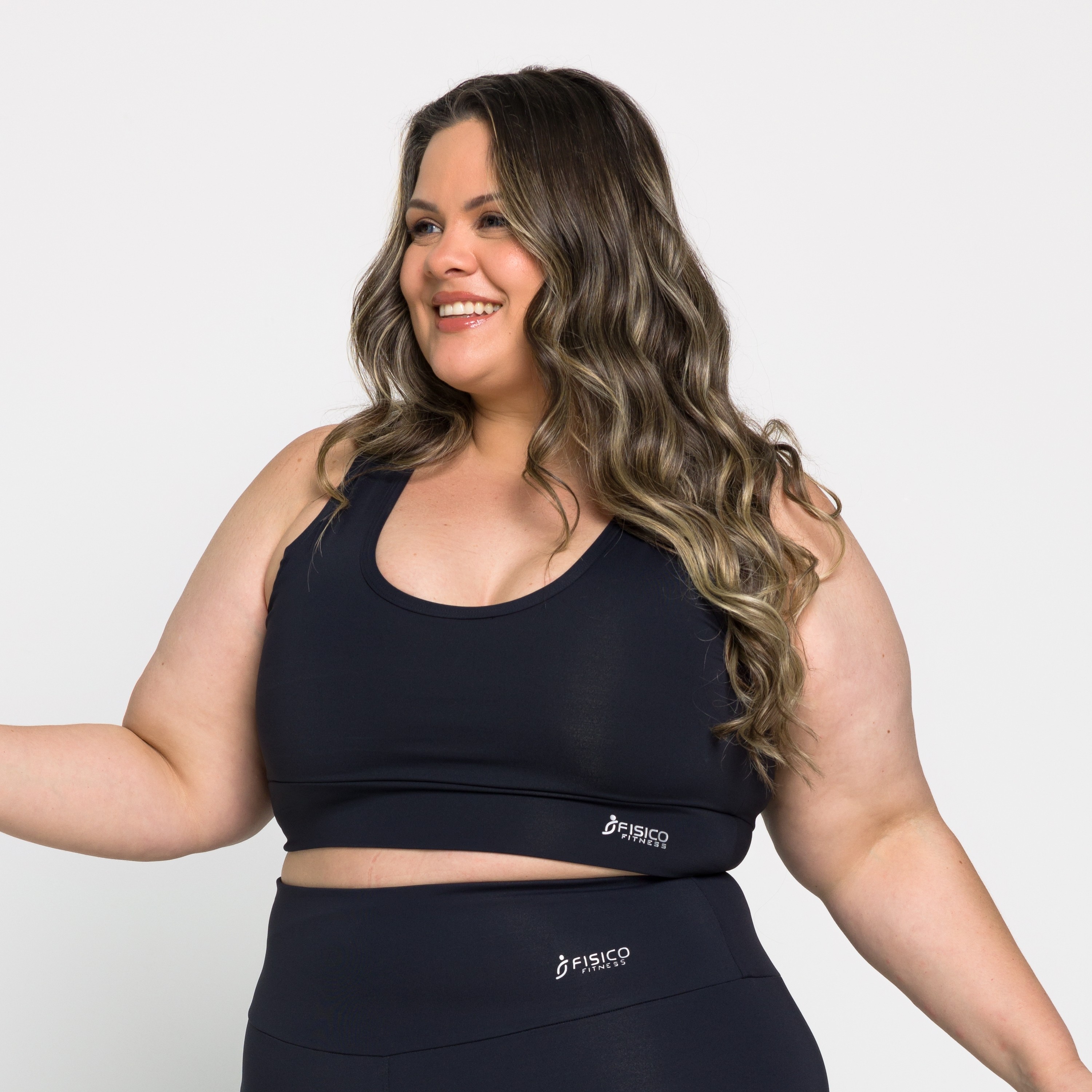 Top Plus Size Fitness Básico Com Bojo Removível Nadador - Físico Fitness