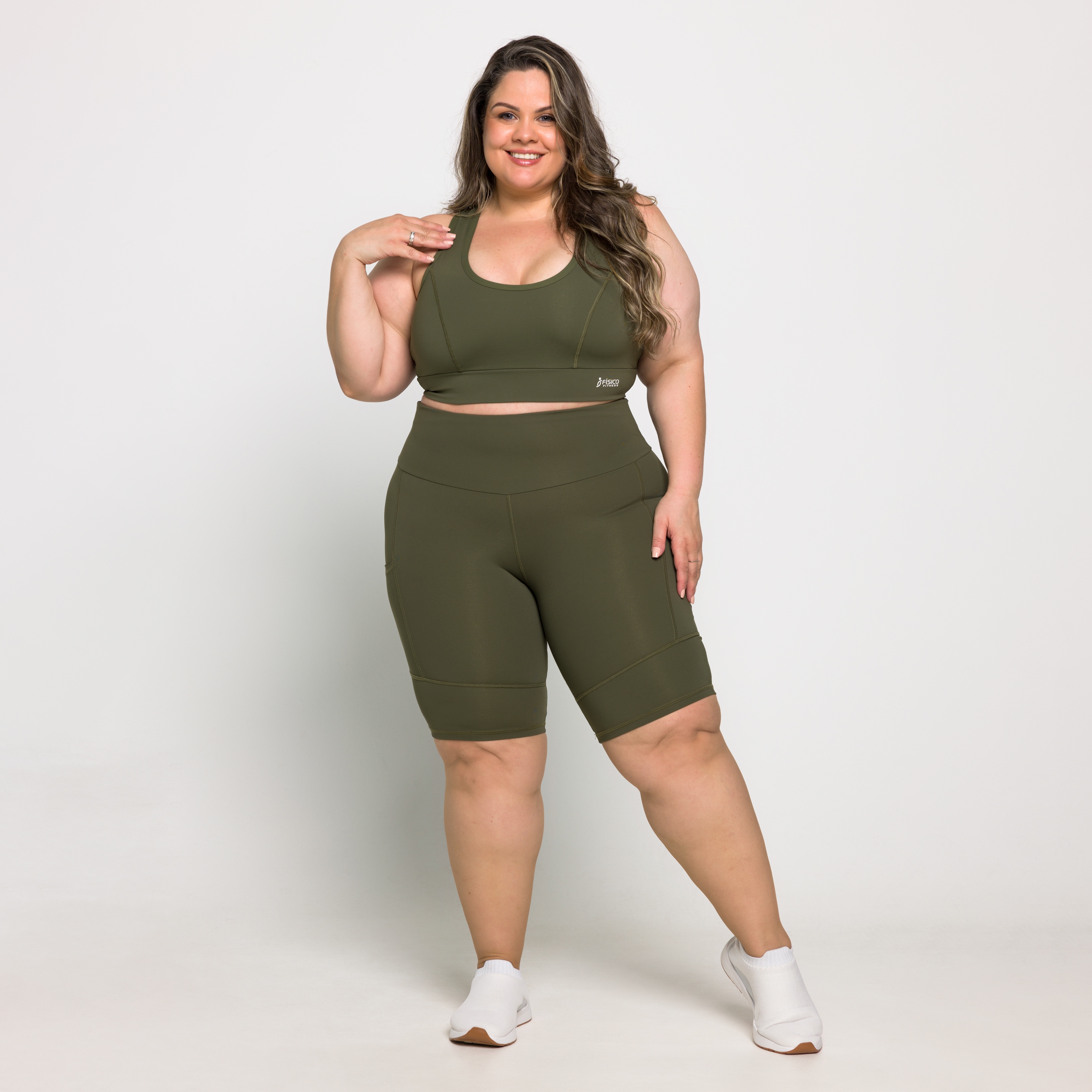 Bermuda Plus Size Fitness Ciclista com Bolsos Laterais - Jolie - Físico ...